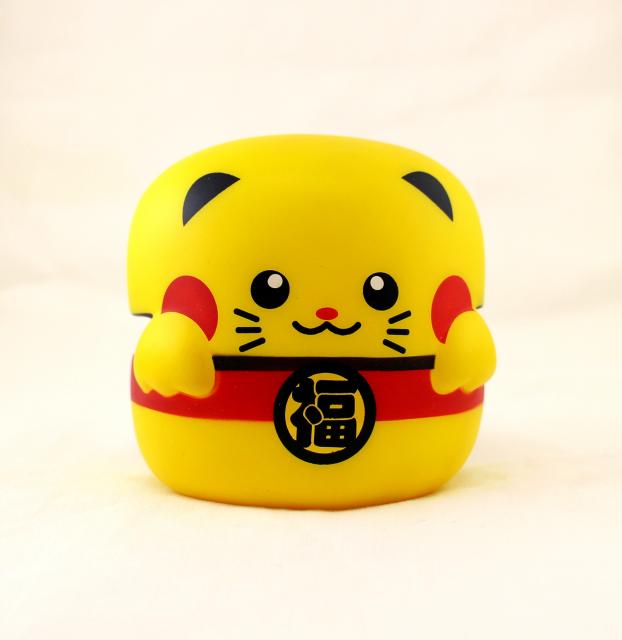 Luckitty Pon Inazuma Edition (Designer Toy-Vinyl) – Stuart Ng Books